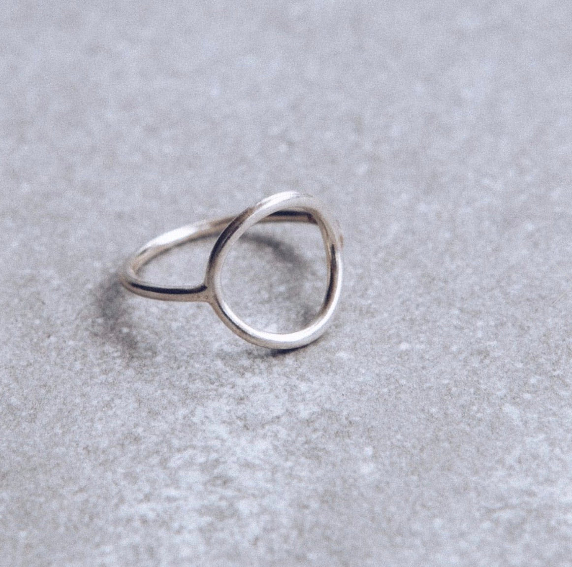 Lines + Current | Oda Ring – BTS CONCEPT STORE